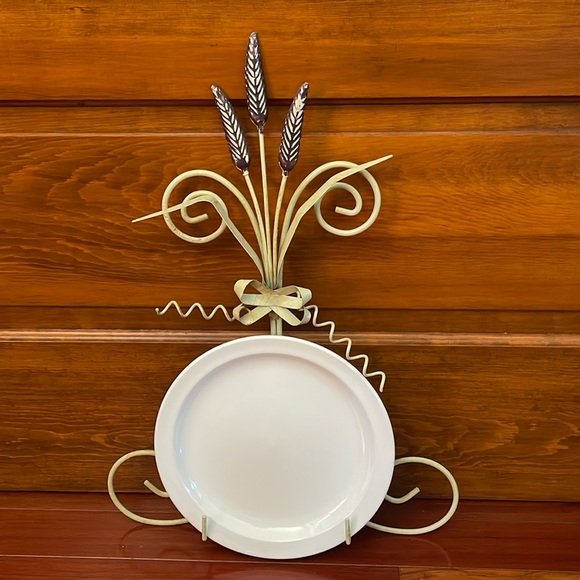 Wall Decor | Vintage Mcm Metal Wheat Sheave Design Wall Plate Holder ...